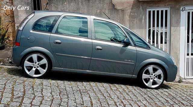 Meriva Rebaixada com Susp. a Ar e Rodas 18" - Only Cars