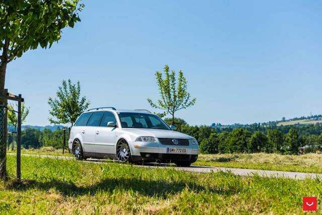 Passat Variant Rebaixado rodas Vossen - Only Cars