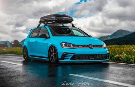Golf GTI MK7 Rebaixado Azul - Only Cars