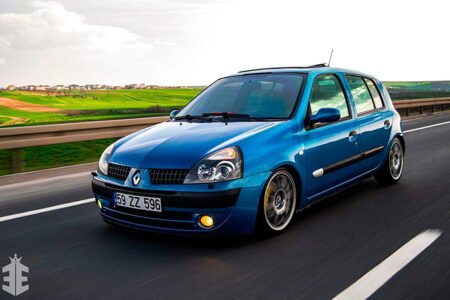 Renault Clio Azul rebaixado - Only Cars