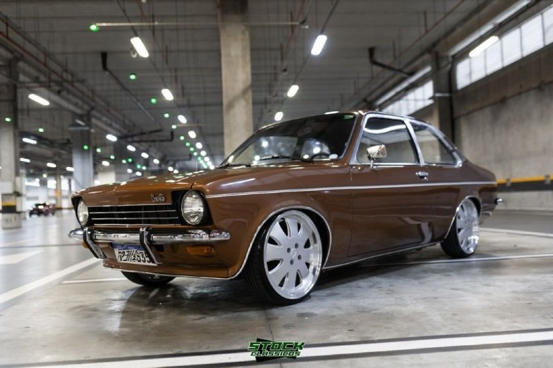 Chevette Tubarão 76 rebaixado com rodas Diplomata aro 18