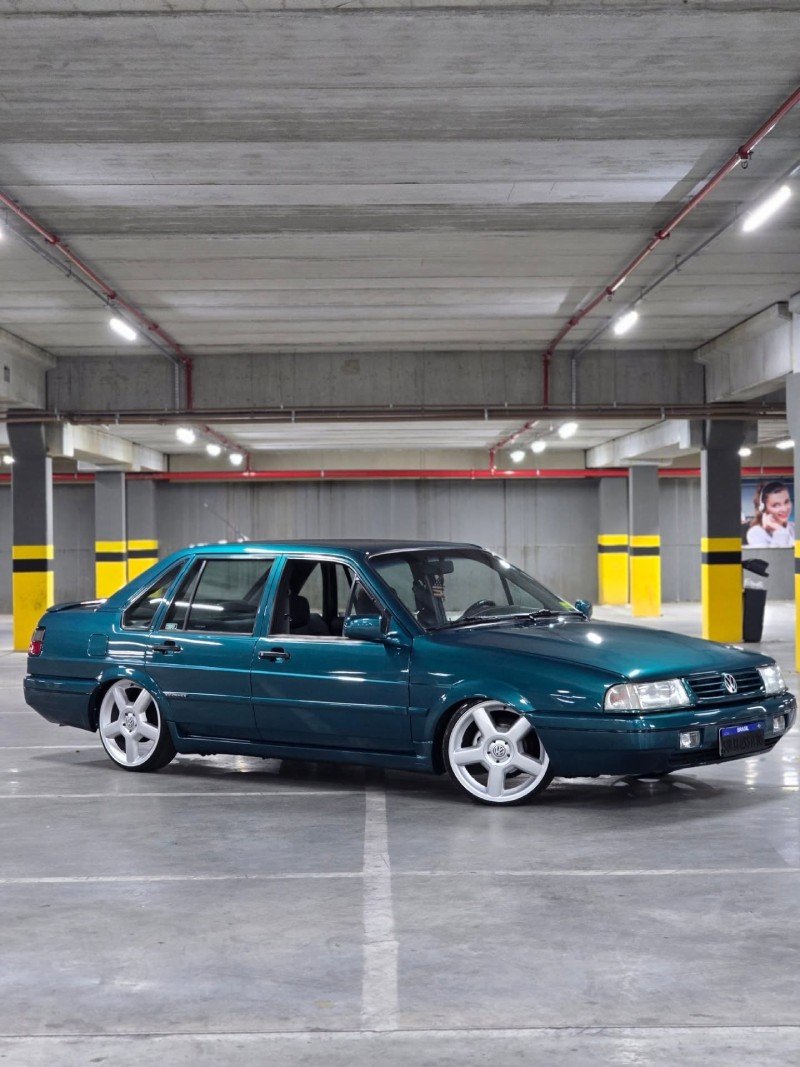 VW Santana Evidence 1996 Verde Nice rebaixado rodas aro 18