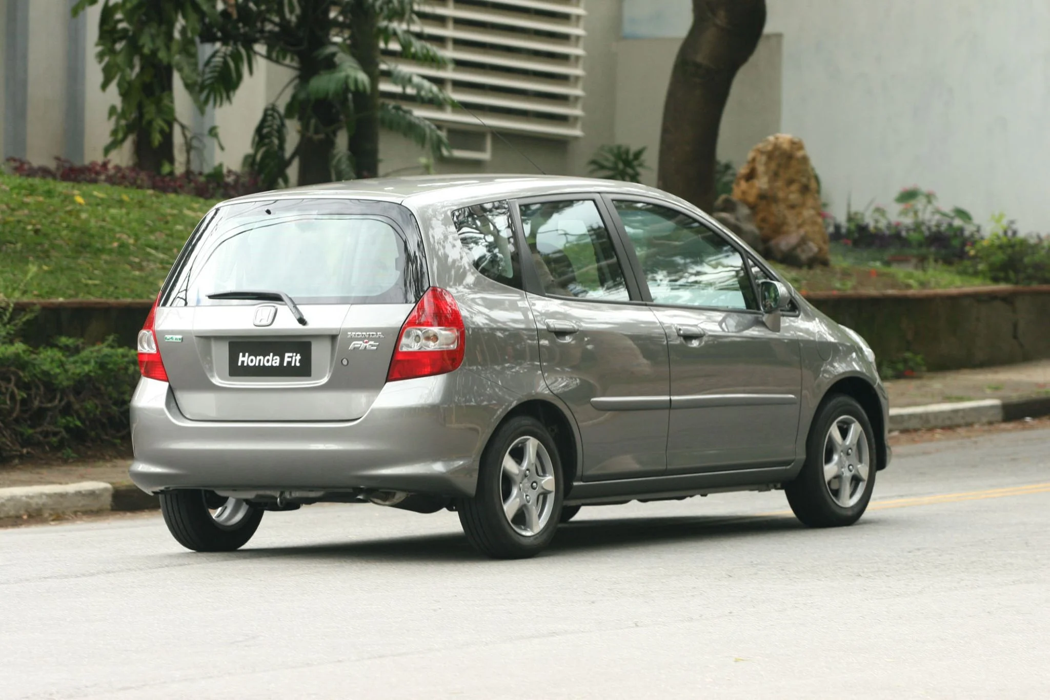 Avaliação Honda Fit 2004 a 2008: vale a pena comprar?