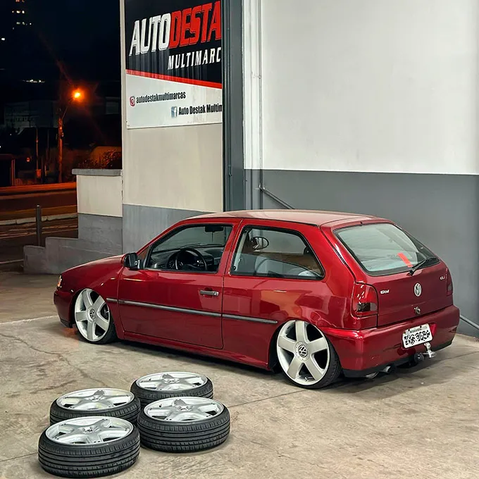 Gol Bolinha rebaixado - Only Cars